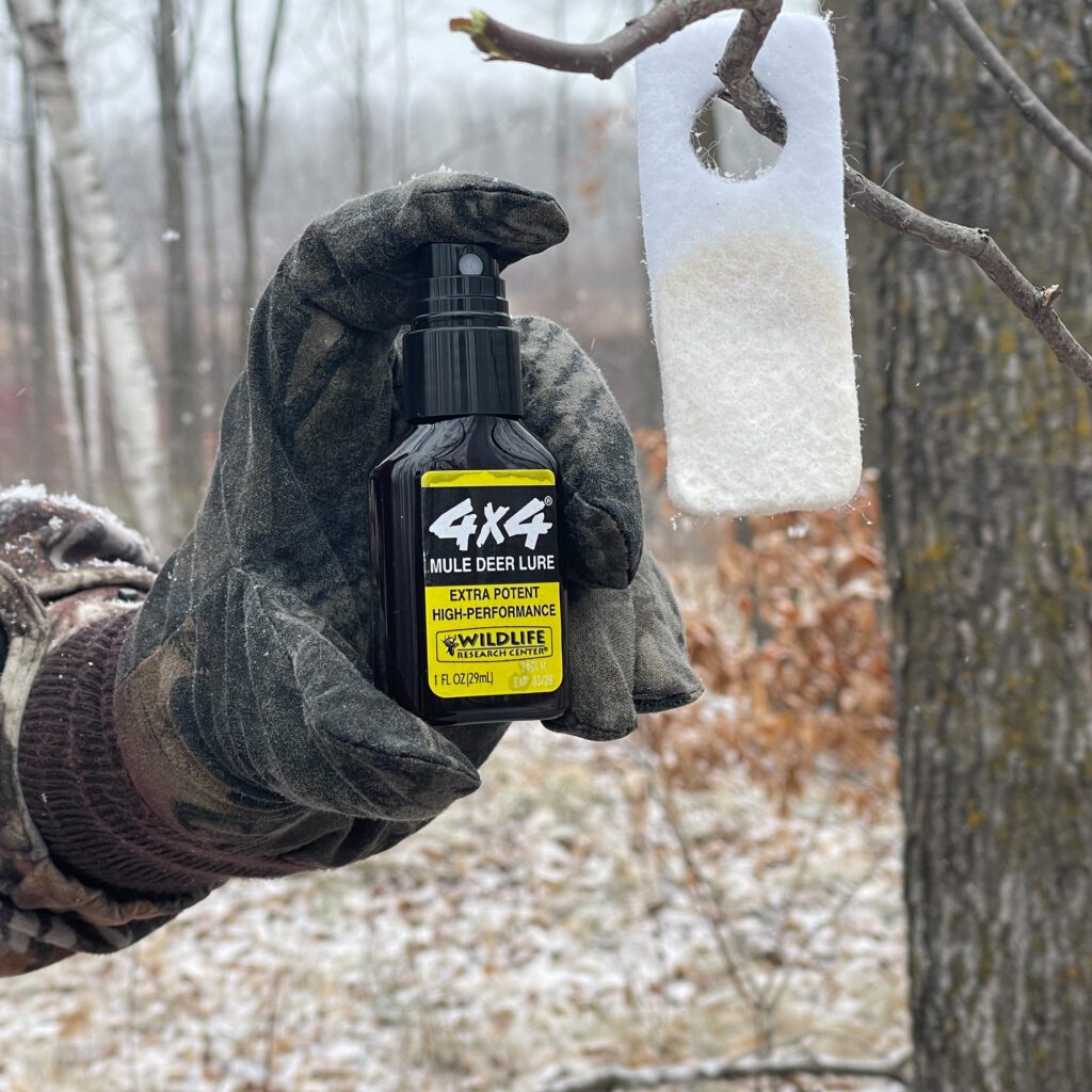 4 X 4®Mule Deer Lure | Wildlife.com